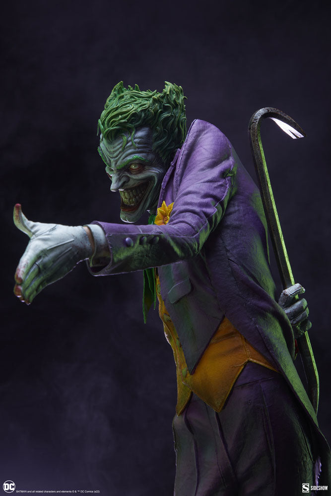 Sideshow Collectibles - DC Comics Premium Format Figure - The Joker ...